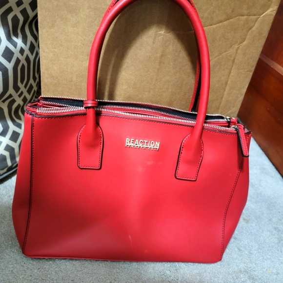 Kenneth Cole Reaction | Bags | Kenneth Cole Reaction Handbg | Poshmark